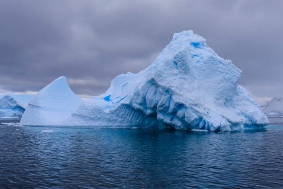 What is an Iceberg? Everything You Need to Know - American Oceans